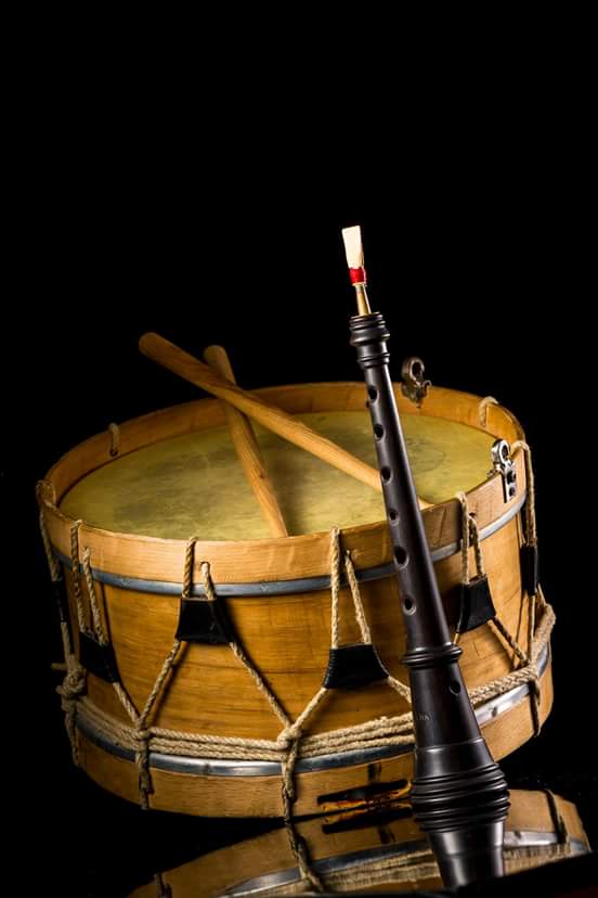 La dulzaina y el tabal, el dueto del folclore valenciano