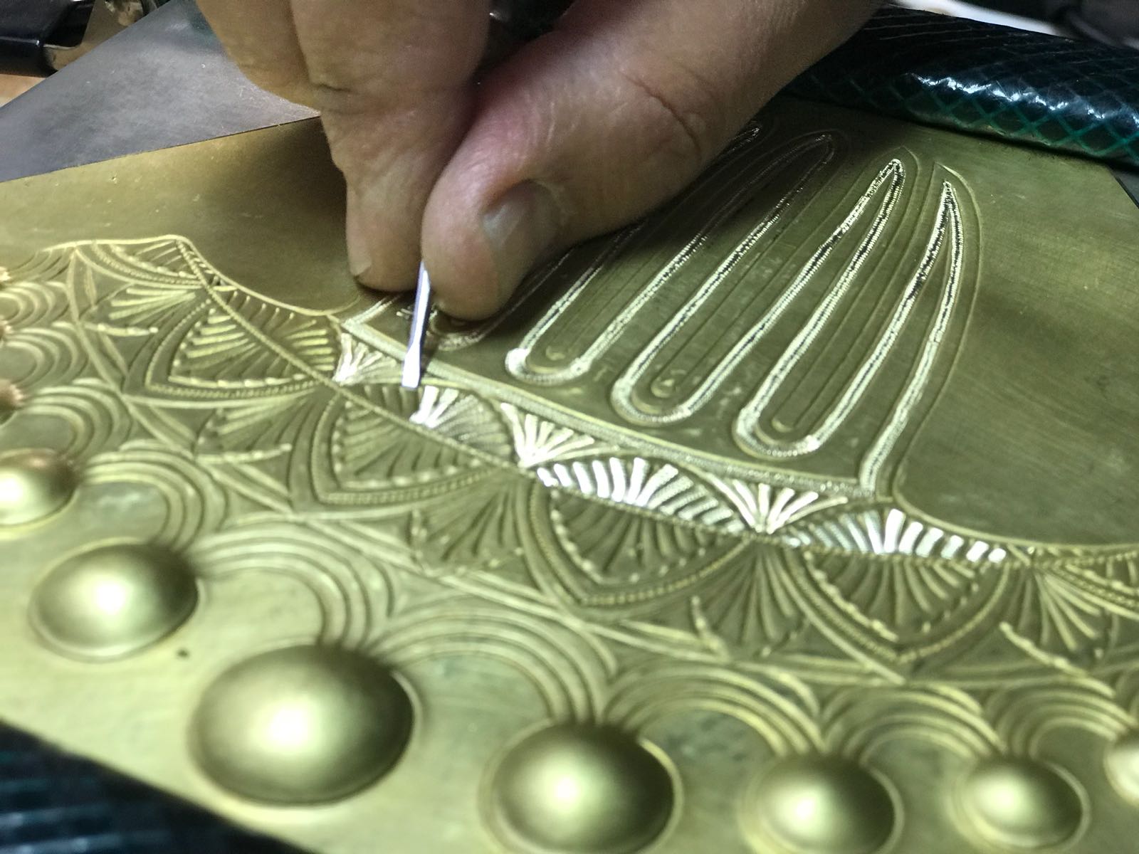 La orfebrería, puro arte en las fallas