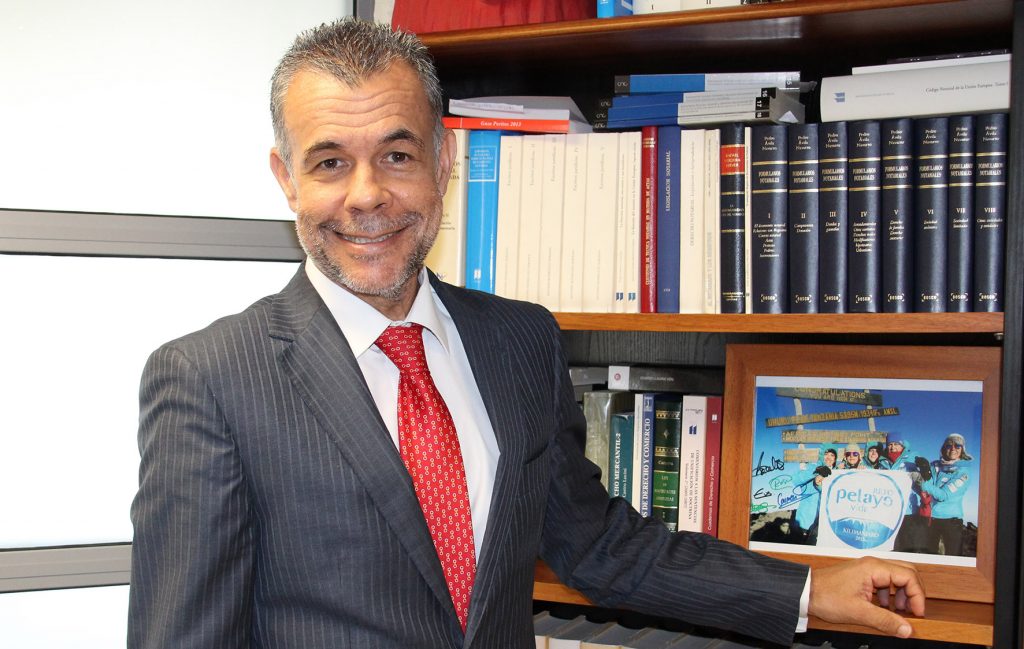 Javier Oliver: “Es un orgullo formar parte de la historia del Everest”