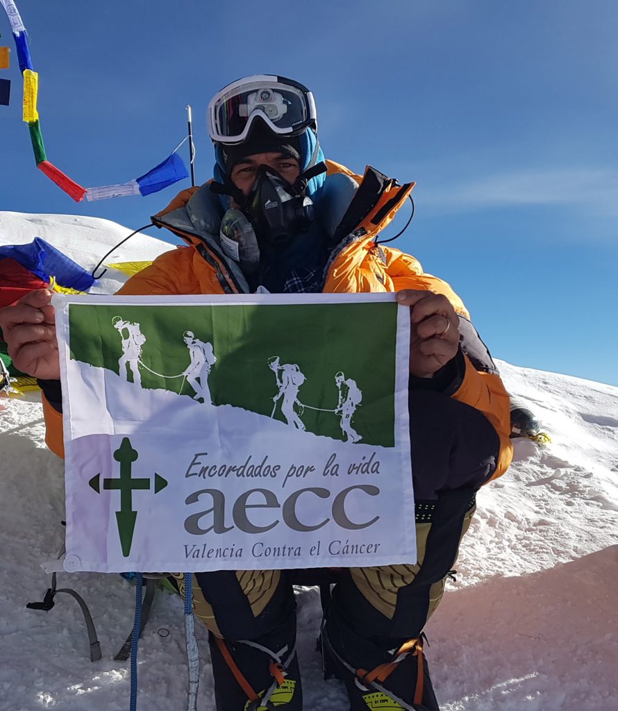 Javier Oliver: “Es un orgullo formar parte de la historia del Everest”