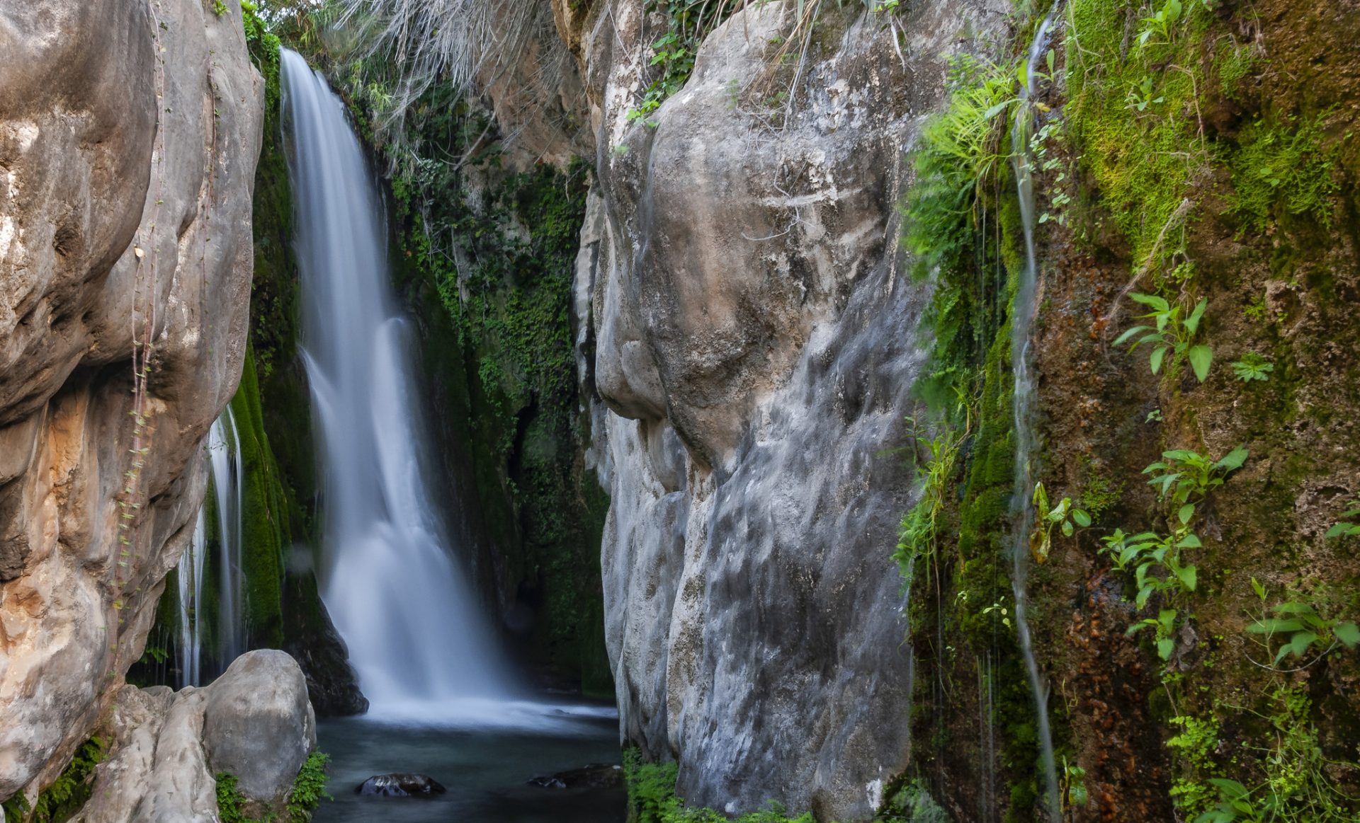Las Fuentes de Algar, un paraíso acuático entre montañas