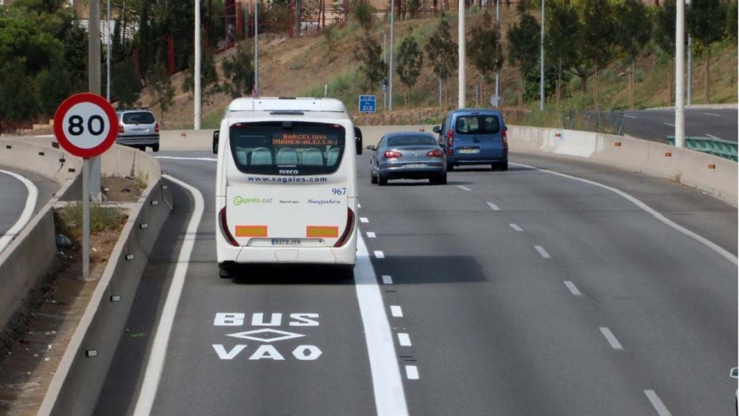 El primer carril Bus-VAO de la Comunitat entra en funcionamiento