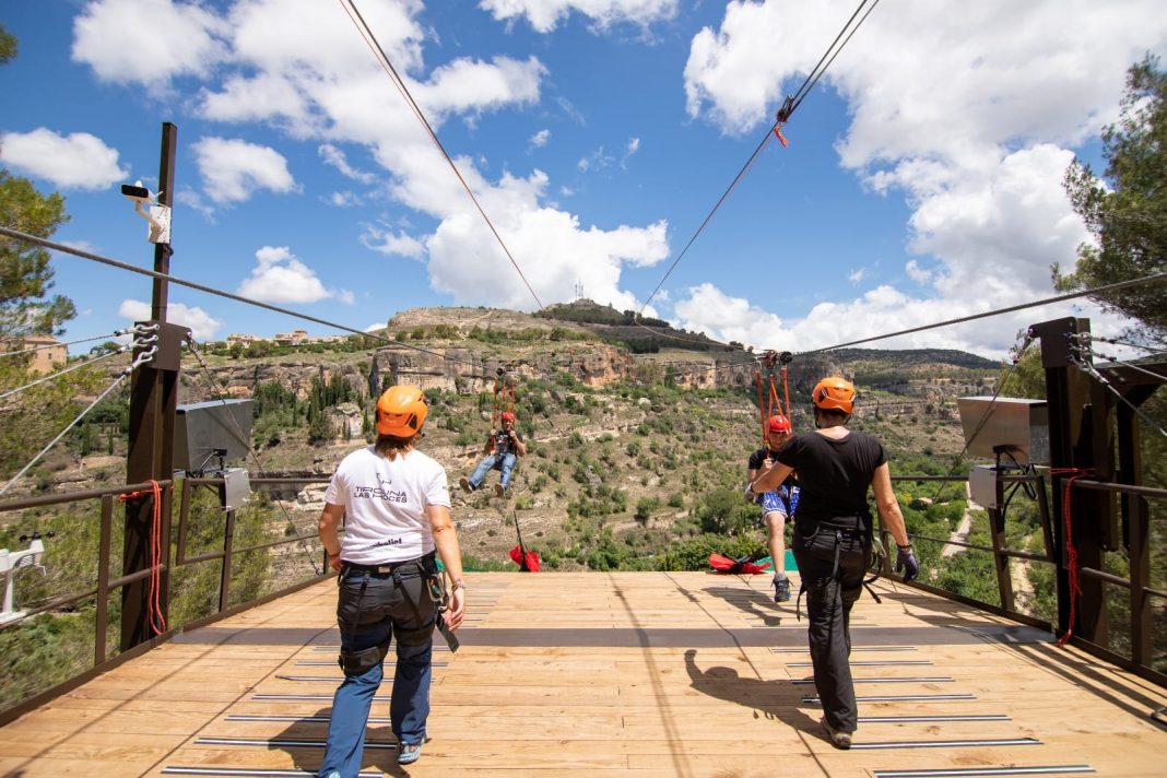 La tirolina doble más larga de Europa está a 2 horas de Valencia